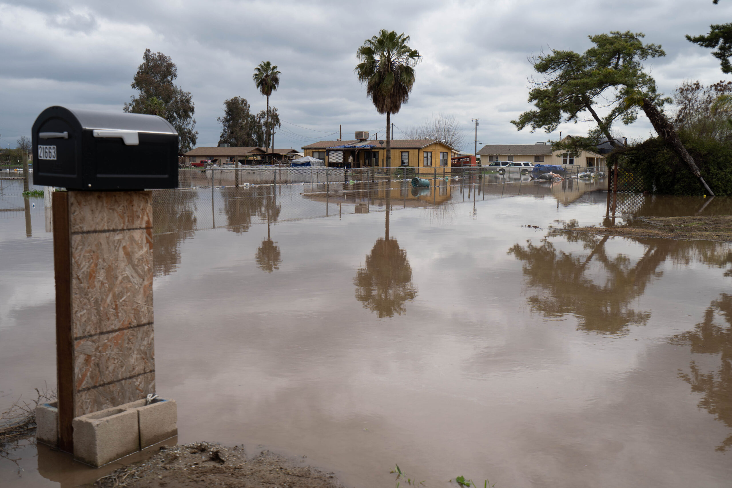 Residents in small Tulare County towns take brunt of historic flooding ...
